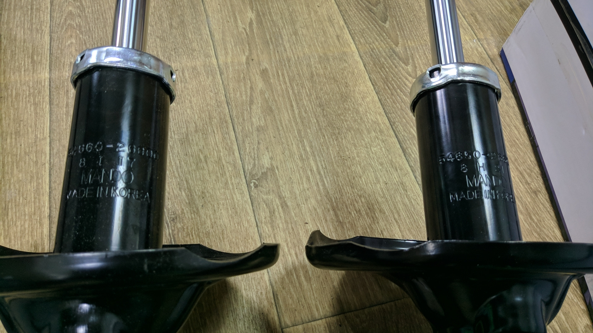 Амортизаторы и задние развальные болты — Hyundai Santa Fe (1G), 2,7 л ...