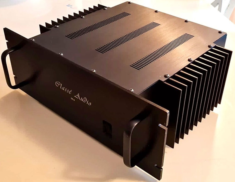 Classe Audio. 1991-1992: DR-8, 9, 10, 15, 25, 70, M-700, 1000, S-700 ...