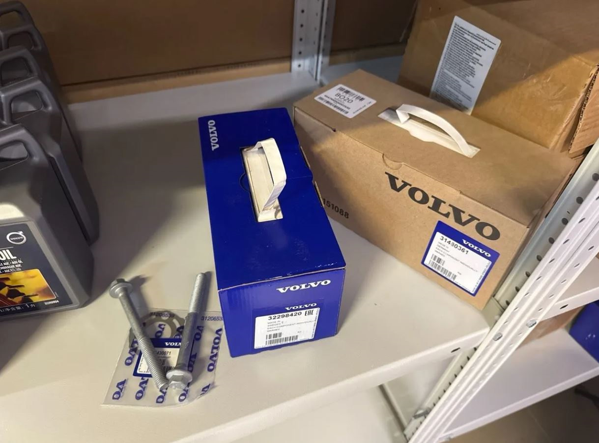 Замена ремня ГРМ — Volvo V60 Cross Country (2G), 2 л, 2020 года | визит ...