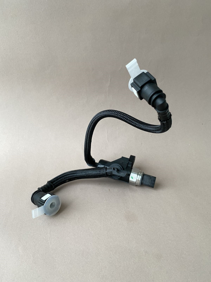 Комплект распредвалов на Peugeot 308 (2G), Citroen Berlingo (3G), Opel ...