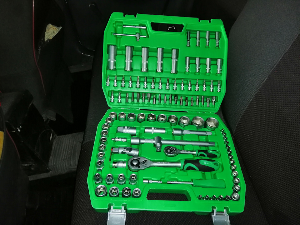 Набор инструмента Intertool — Daewoo Sens, 1,3 л., 2002 года | другое | DRIVE2