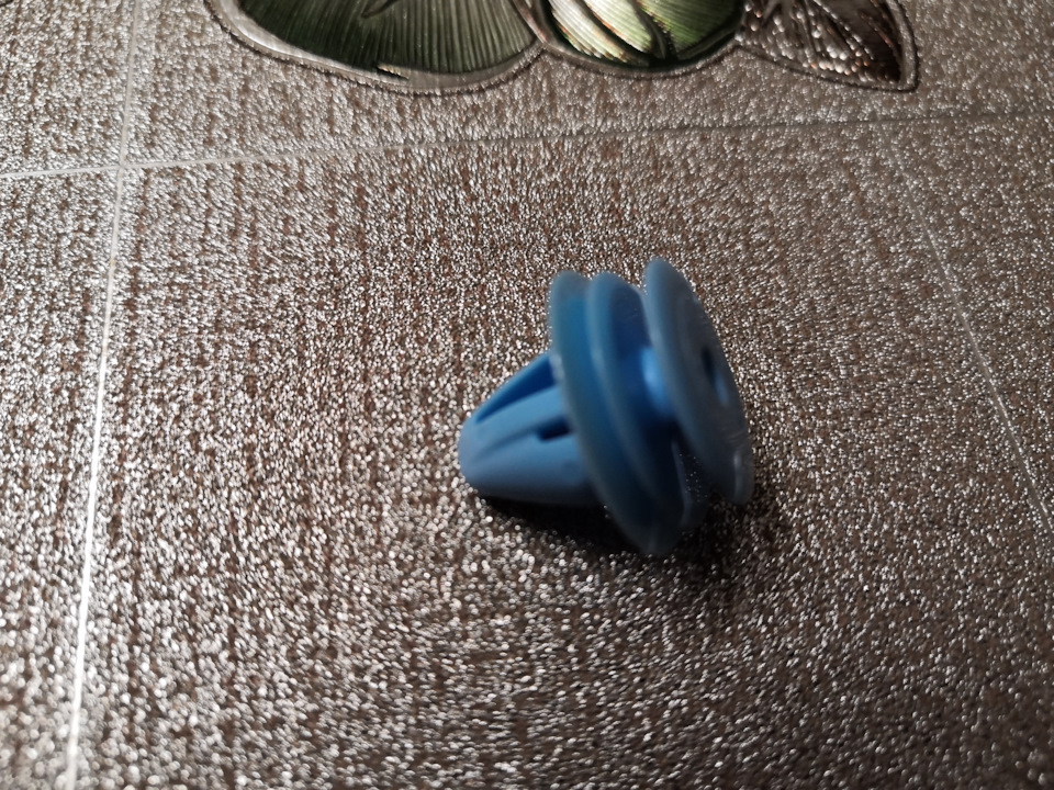 Диодный дополнительный стоп сигнал Kia Rio 4 — KIA Rio (4G), 1,6 л ...