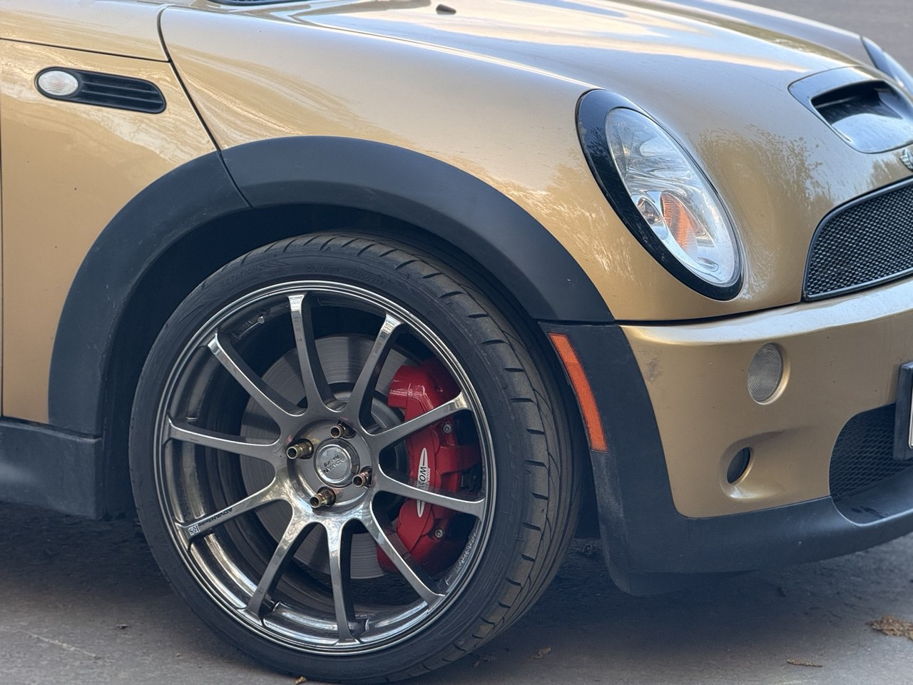 покупка 51.5 — MINI Cooper Mk I, 1,6 л, 2003 года | покупка машины | DRIVE2