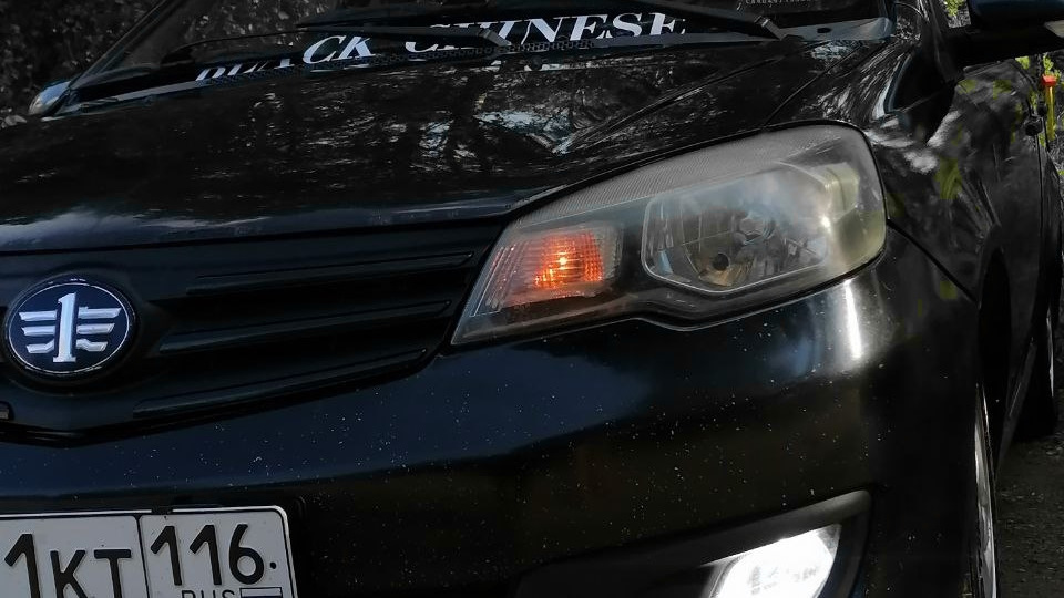 FAW V5 1.5 бензиновый 2013 | BLACK CHINESE на DRIVE2