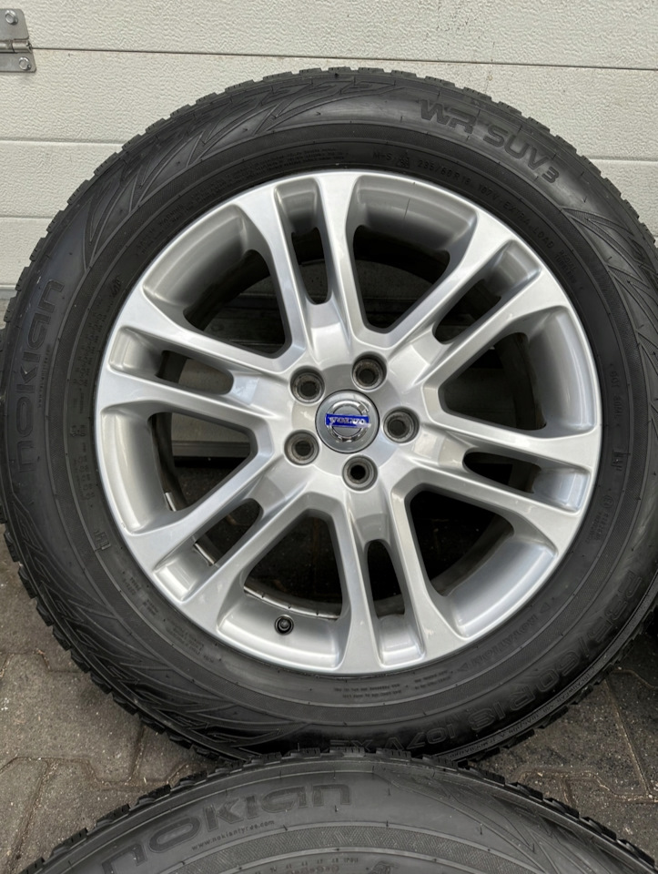 Литые диски Volvo 7,5Jx18 ET55 5x108 на Volvo S60 (2G), Volvo XC60 (1G ...