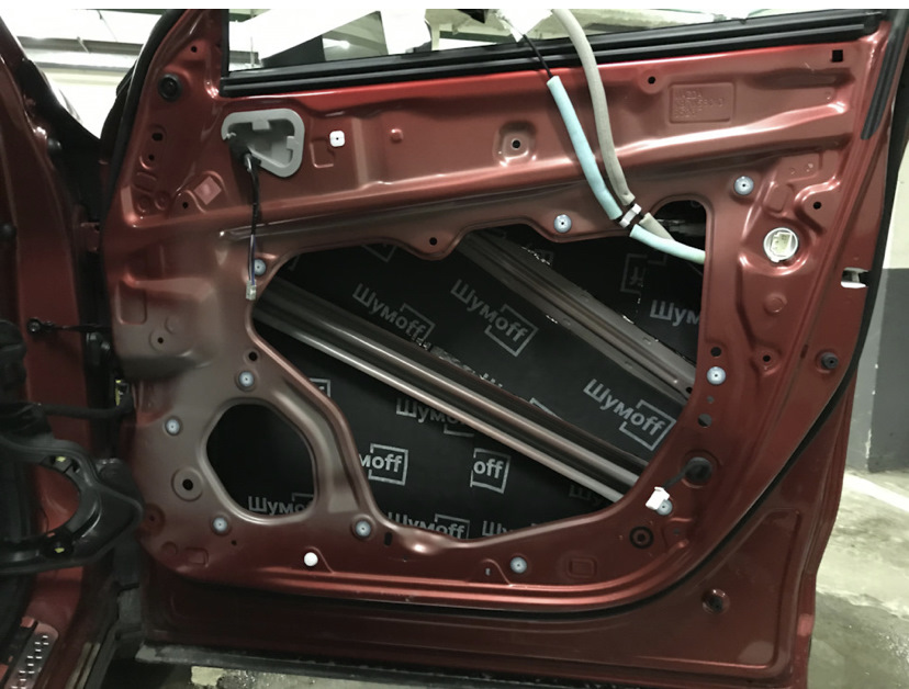 Шумоизоляция капота и передних дверей — Mazda CX-5 (2G), 2 л, 2020 года ...