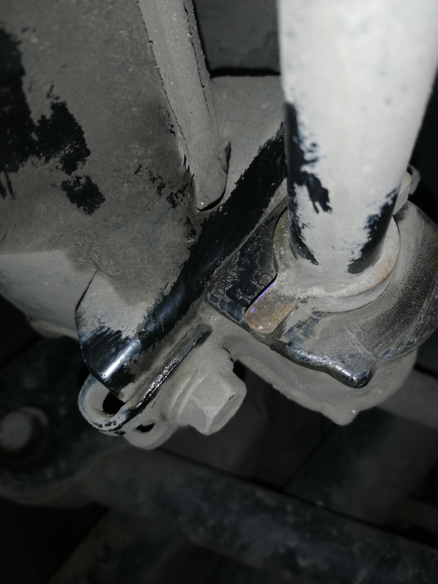 Втулки стабилизатора, пора менять? — Toyota Land Cruiser Prado 150 ...