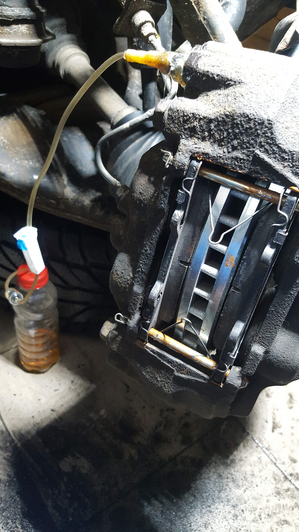 Перебор суппортов, замена дисков, колодок — Toyota Land Cruiser Prado ...