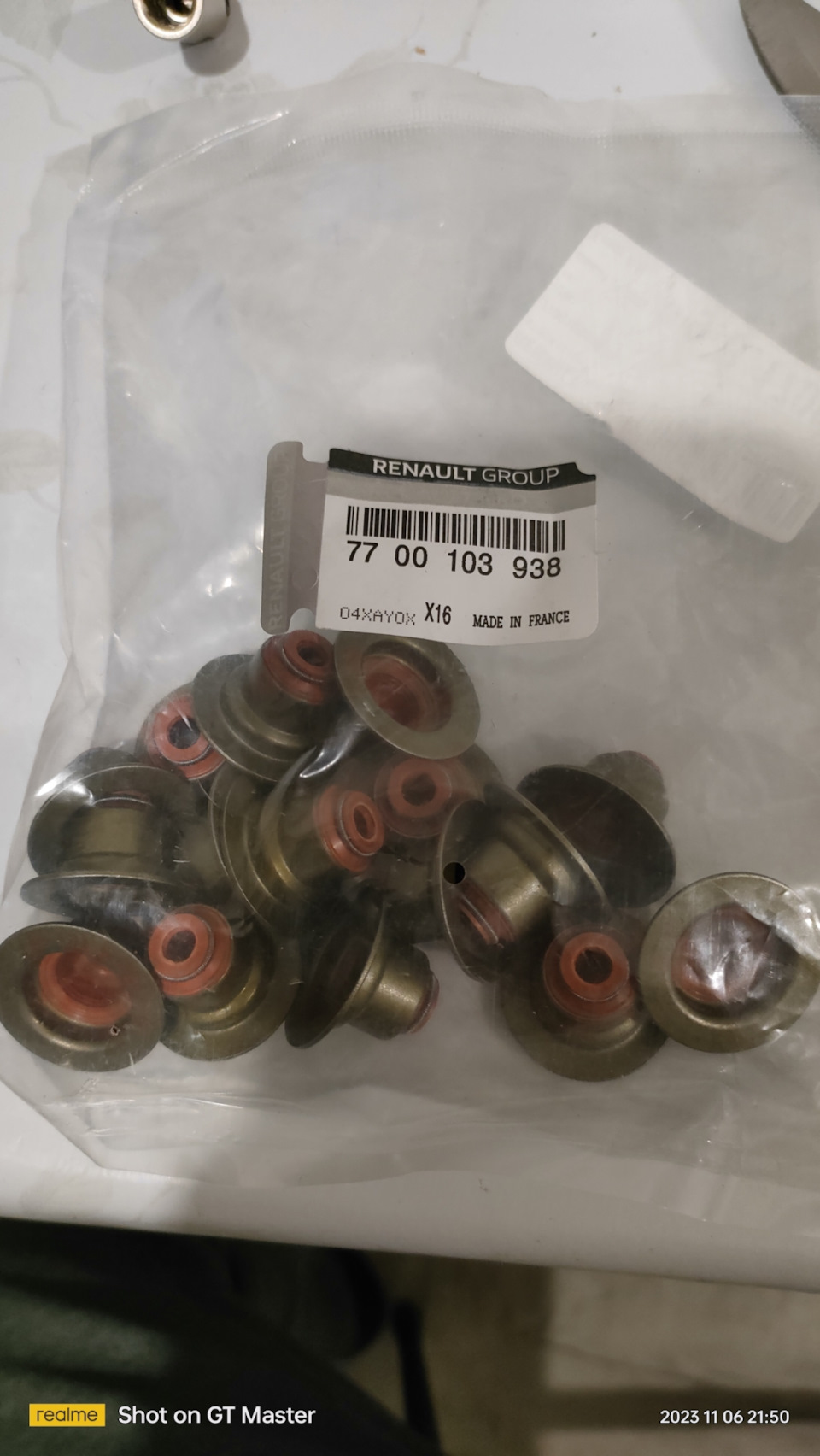 7700103938 Маслоотражательный колпачок RENAULT | Запчасти на DRIVE2