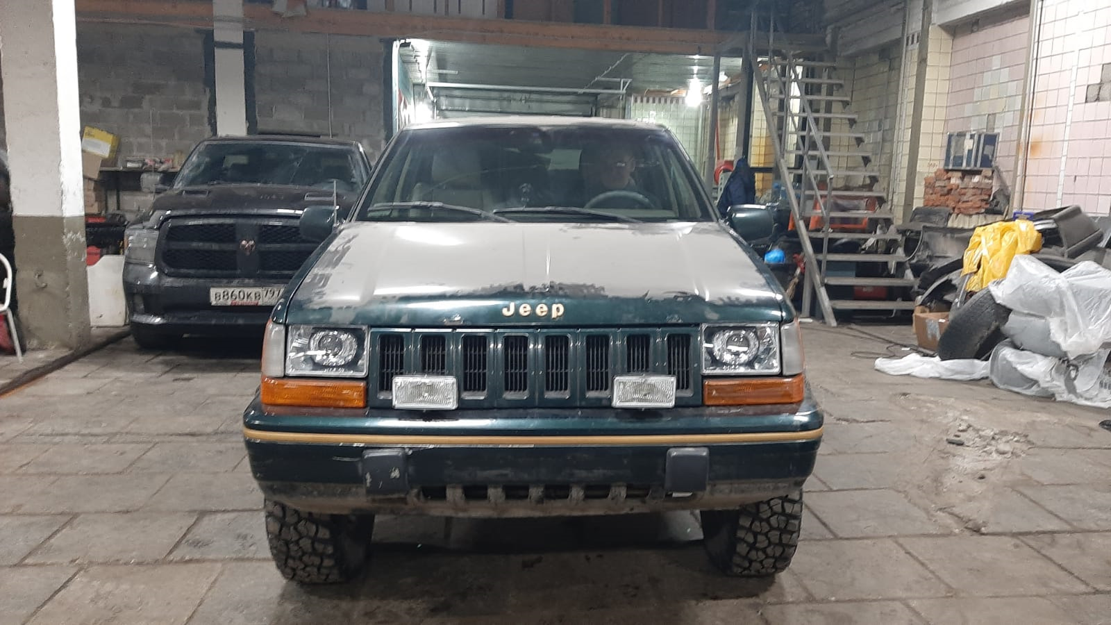 Jeep снова в строю! — Jeep Grand Cherokee (ZJ), 5,2 л, 1995 года ...