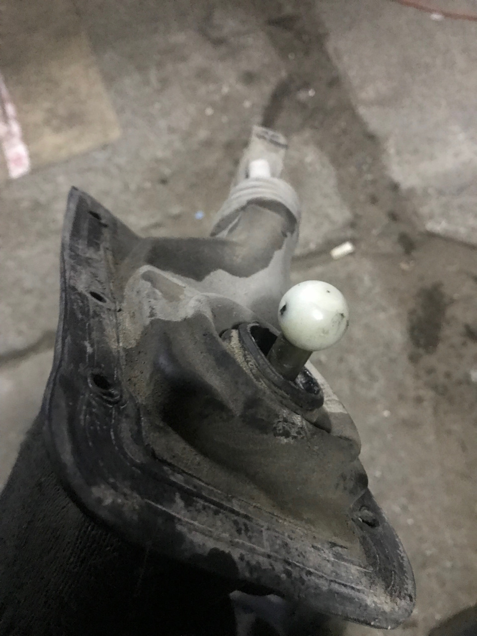 Устранение люфта ручки переключения передач (ремонт кулисы МКПП) Часть ...