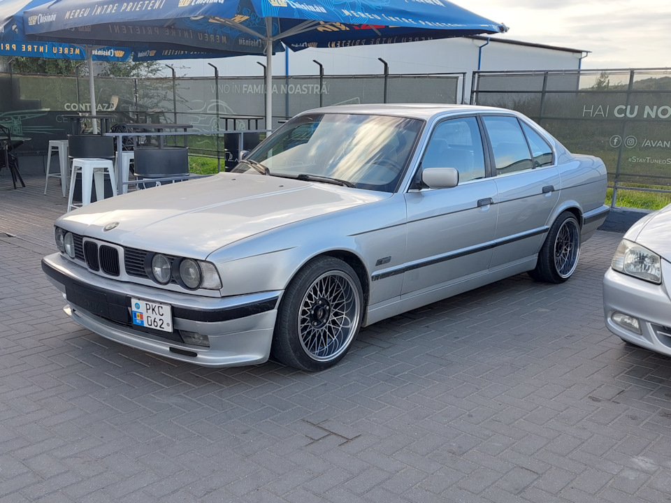 RIAL MESH R17 — BMW 5 series (E34), 2 л, 1995 года | колёсные диски ...