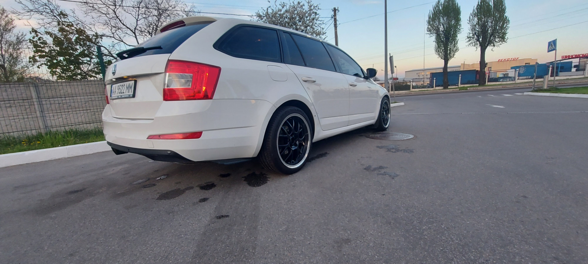 #4 Обулись к лету. — Skoda Octavia Combi A7 Mk3, 1,8 л, 2014 года | колёсные диски | DRIVE2