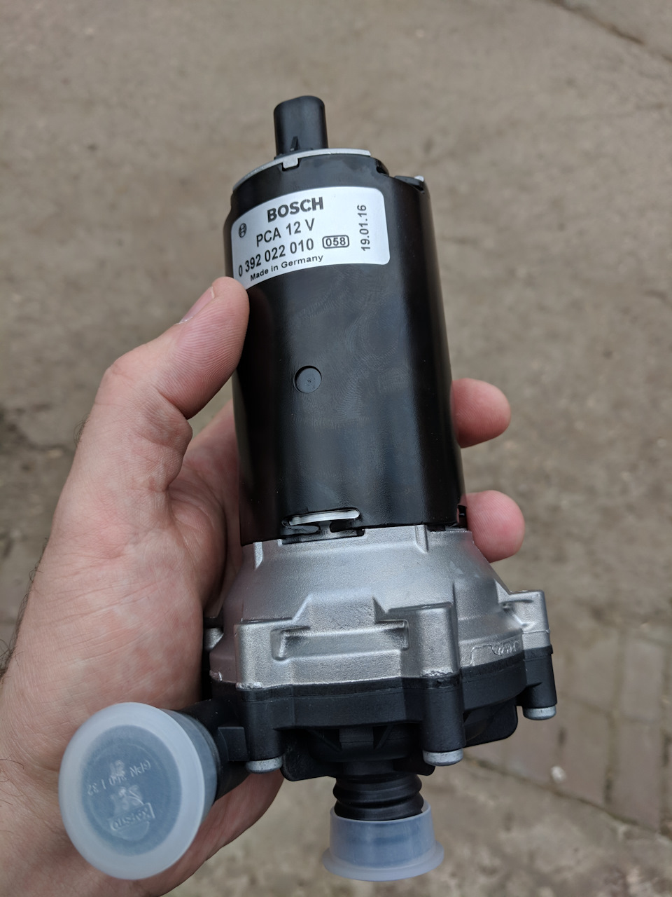 0392022010 Дополнительный водяной насос BOSCH | Запчасти на DRIVE2