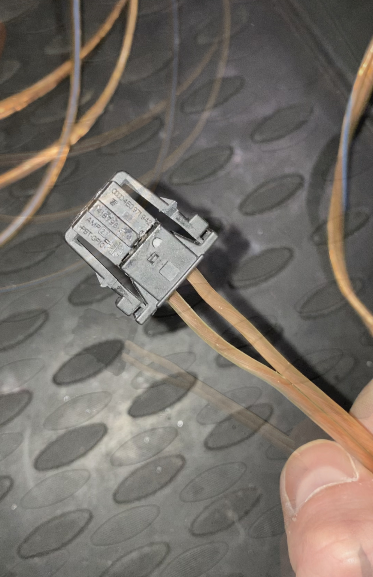 9VD или ASS или Audi Sound System) — Audi A3 (8V), 1,4 л, 2013 года ...