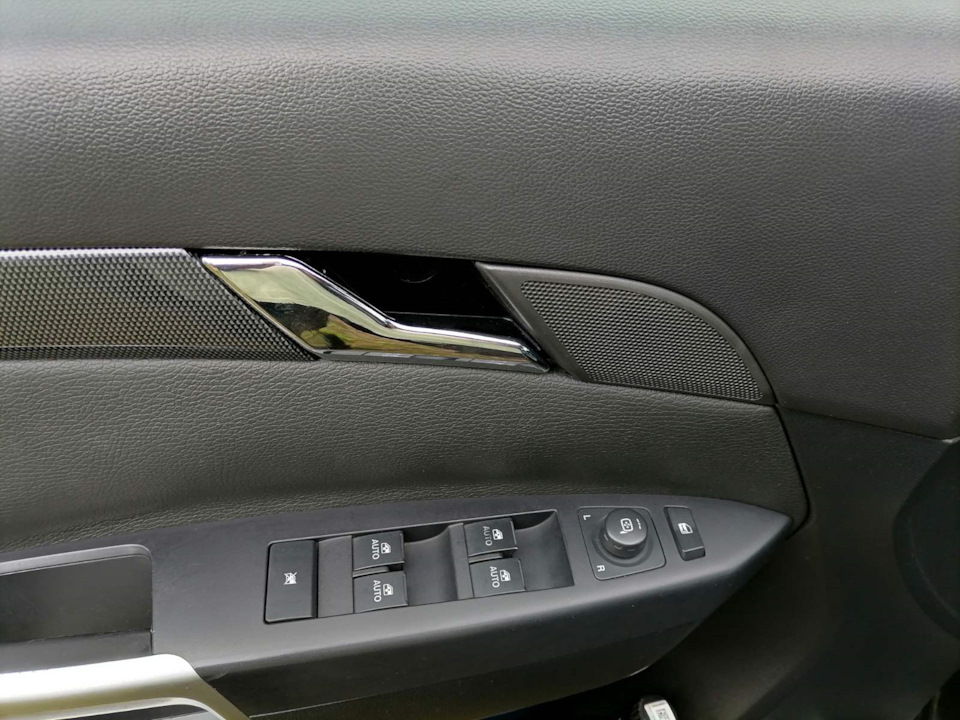 Замена передних амортизавторов, пистонов накладки поворота, ремонт ...