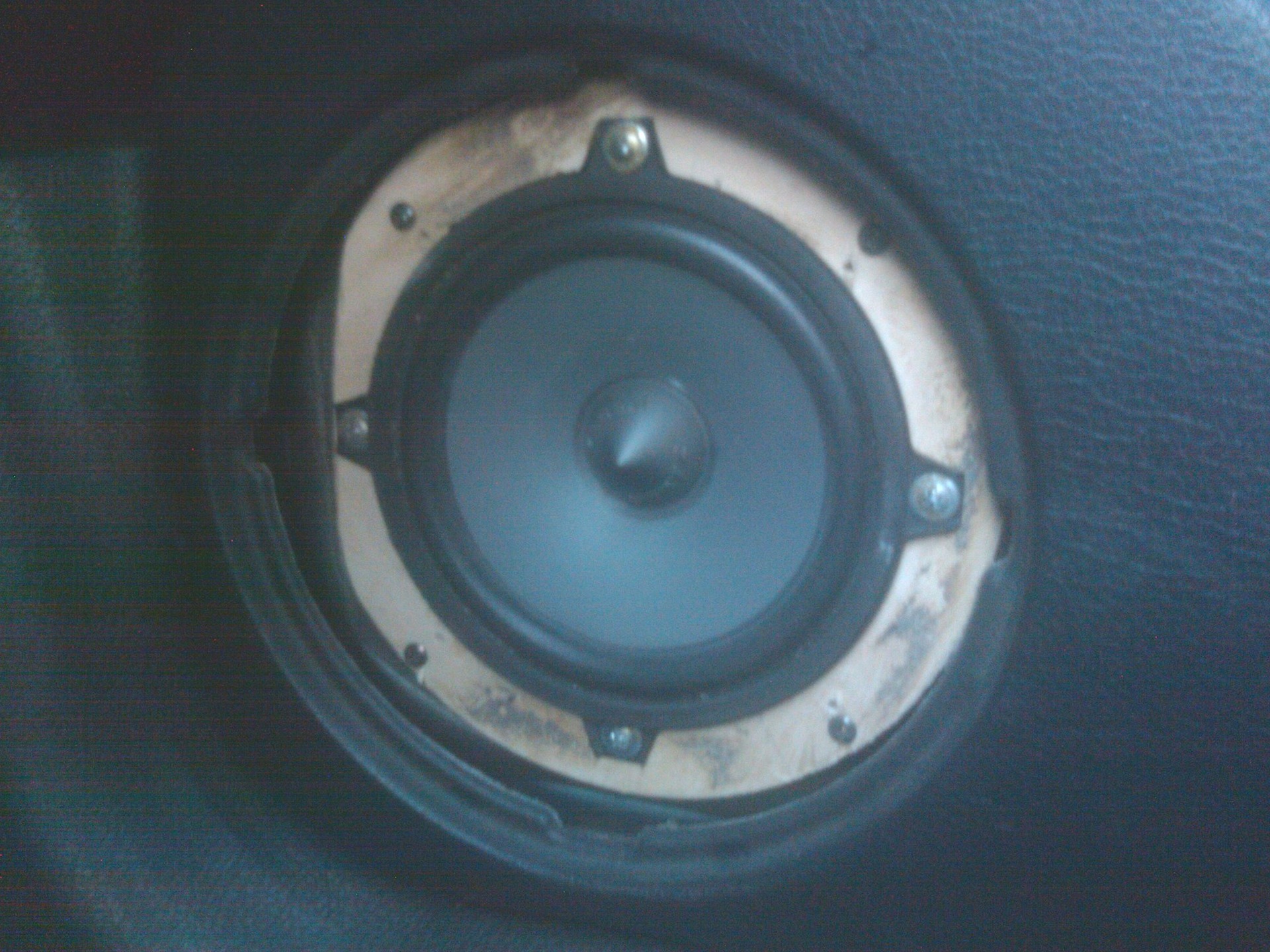 Качественный звук — Peugeot 406 Coupe, 3 л, 1998 года | аксессуары | DRIVE2