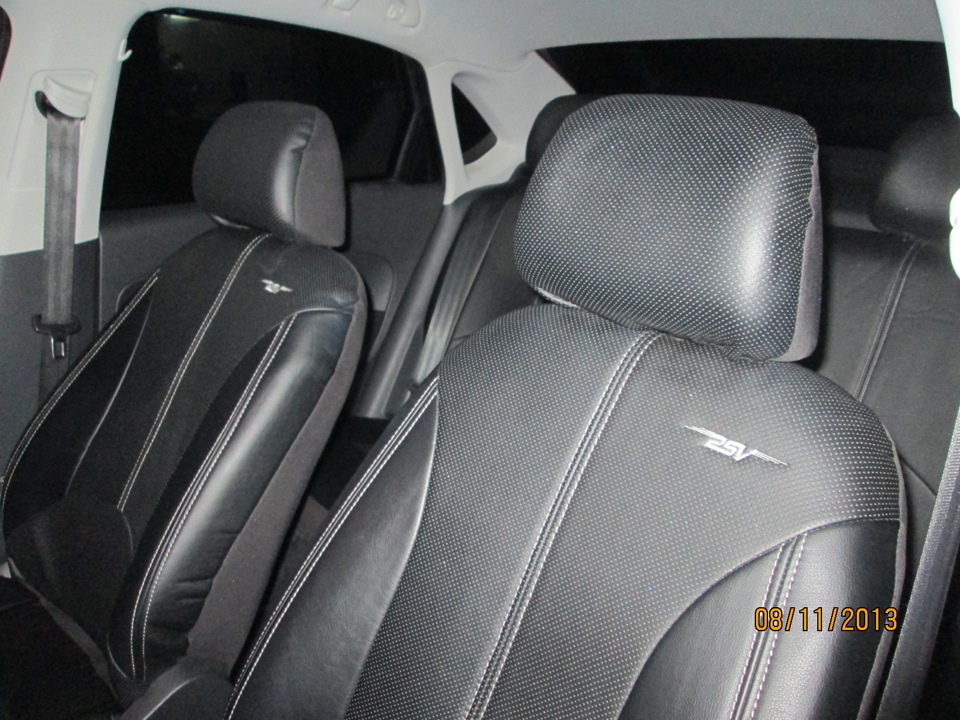 Чехлы — Volkswagen Polo Sedan, 1,6 л, 2012 года | аксессуары | DRIVE2