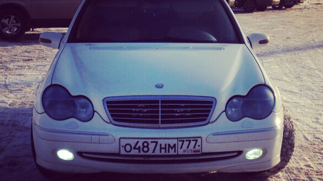 Mercedes-Benz C-class (W203) 2.6 бензиновый 2002 | С203 W240 2.6 170лс ...