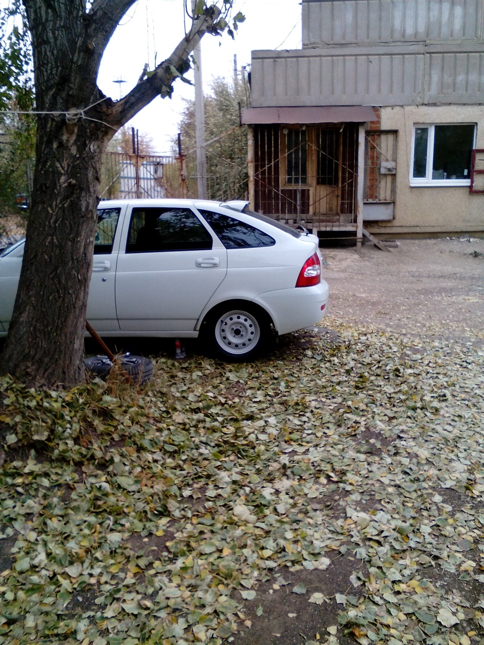 Штампы на зиму — Lada Приора хэтчбек, 1,6 л, 2011 года | колёсные диски ...
