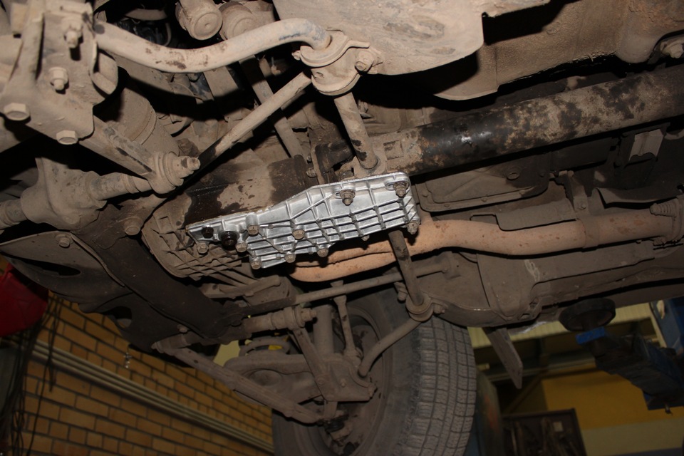 Крышка редуктора переднего моста — Chevrolet Niva (1G), 1,7 л, 2003 ...