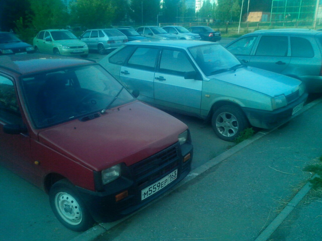 Вот последнее фото старушки и первое фото моей новой машины! — Lada Ока ...