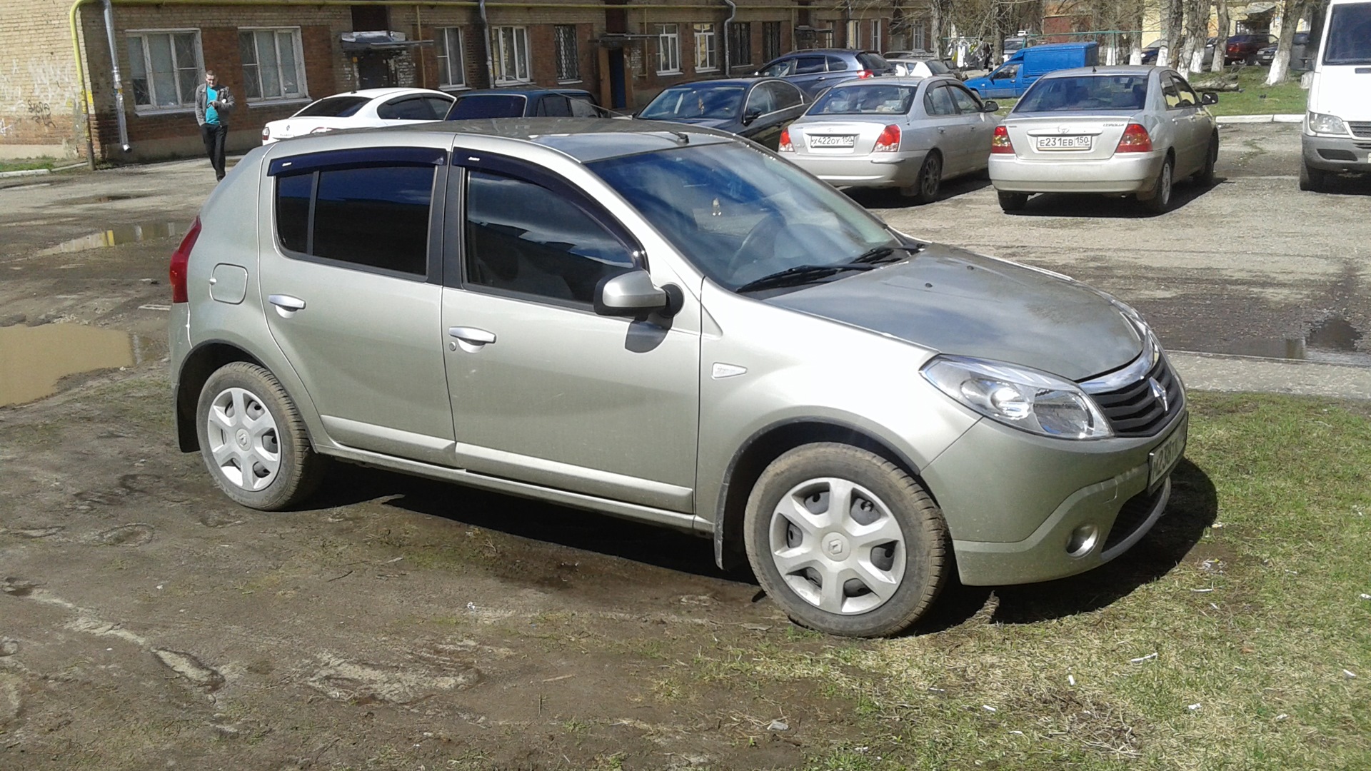 Renault Sandero 1G 1.6 бензиновый 2012 | на DRIVE2