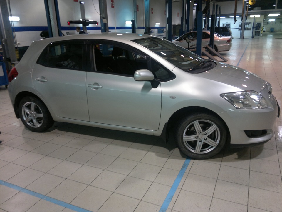 Диски КиК — Toyota Auris (1G), 1,4 л, 2008 года | колёсные диски | DRIVE2