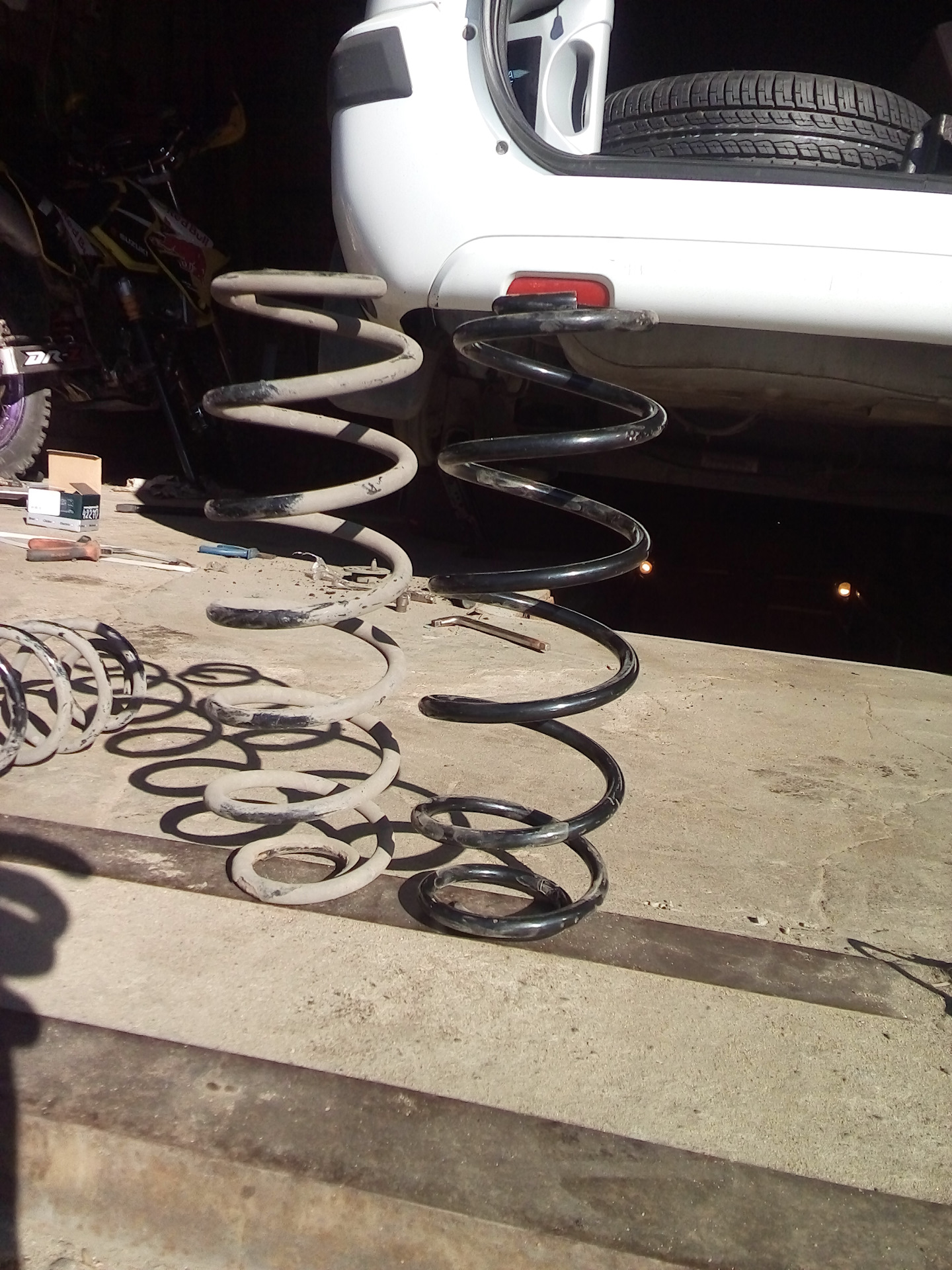 Замена пружин и задних амортизаторов на Fusion — Ford Fusion, 1,4 л ...