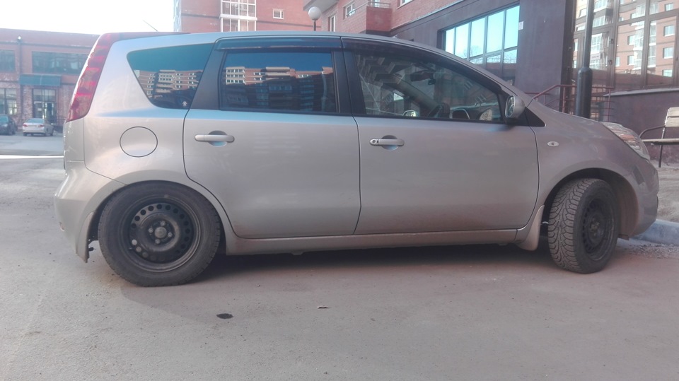 Енот грузовик!) — Nissan Note (1G), 1,5 л, 2010 года | наблюдение | DRIVE2