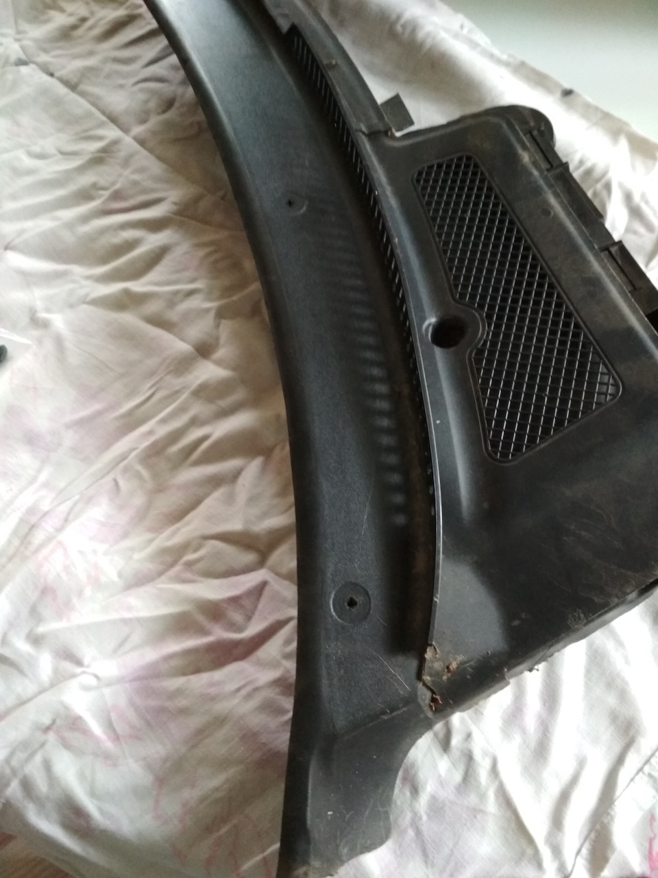 Такая маленькая, НО…нужная штучка — Audi A4 (B5), 1,6 л, 2000 года ...