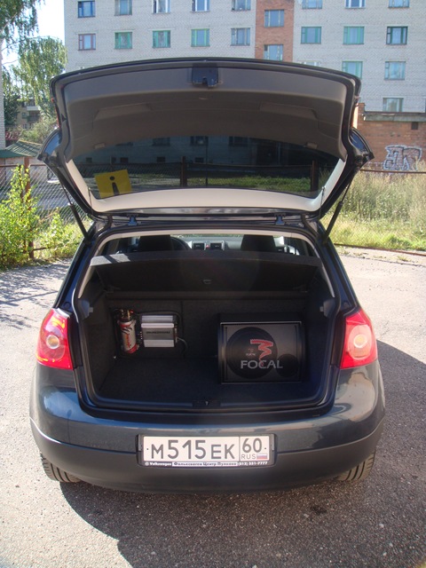 Музыка… (2 часть) — Volkswagen Golf Mk5, 1,4 л, 2008 года | тюнинг | DRIVE2