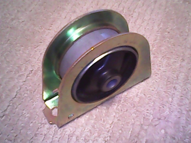 Доступные подушки MR 333578 и MR491479 — Mitsubishi Cedia, 1,8 л, 2001 ...