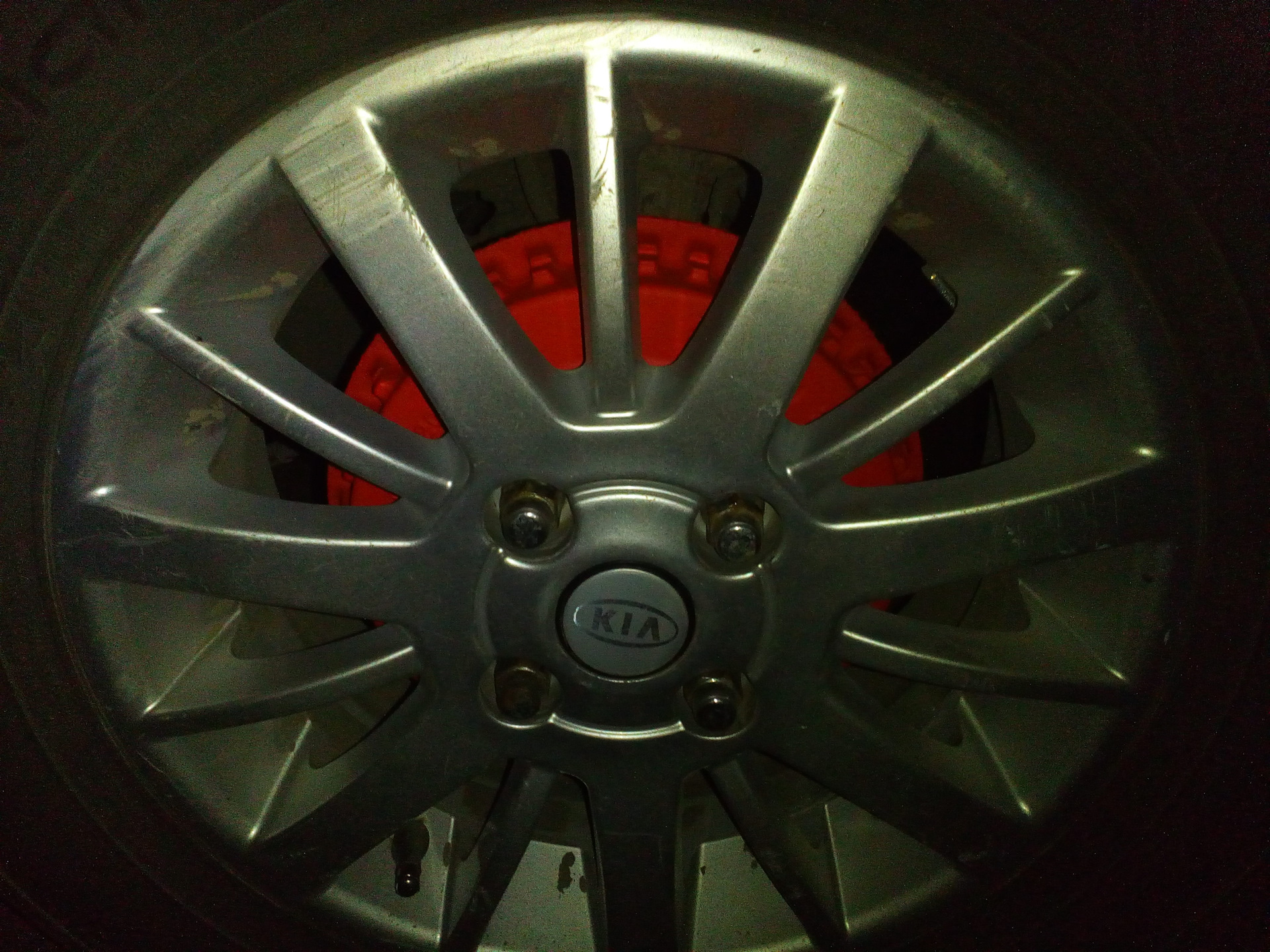 Красные суппорта или +10 к мощности) — KIA Shuma II, 1,6 л, 2004 года | стайлинг | DRIVE2