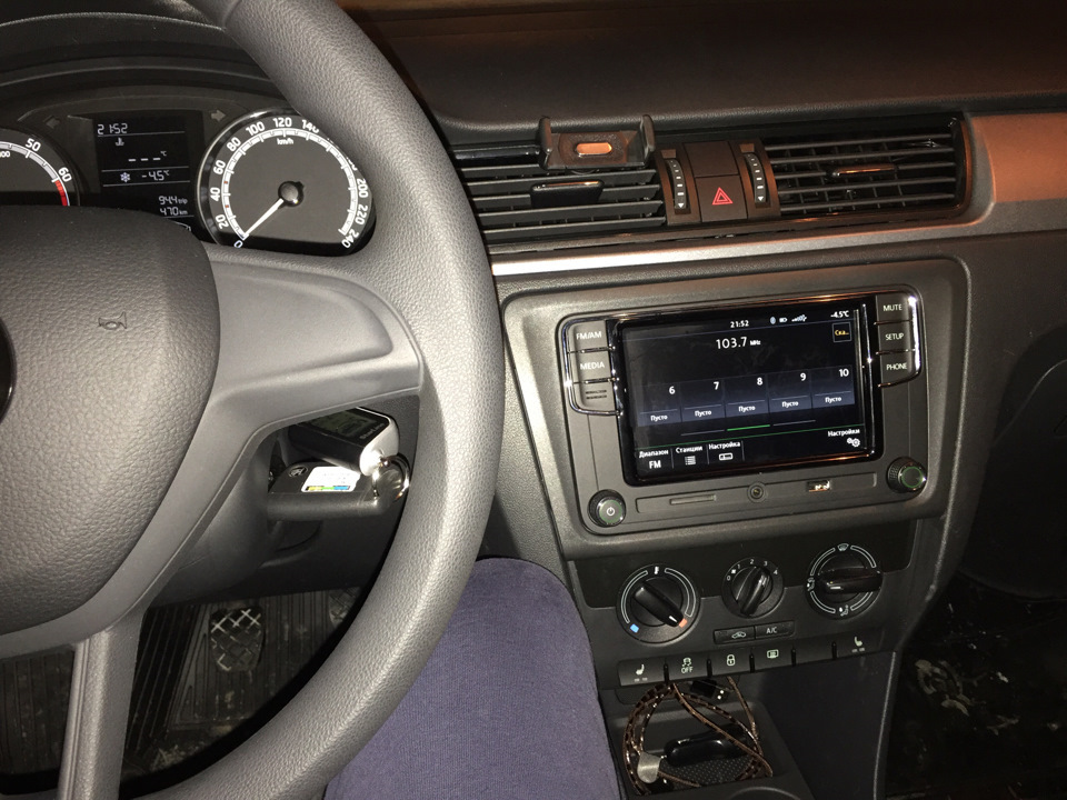 Поставил rcd330+ собранную из двух для mqb. — Skoda Rapid (1G), 1,6 л ...