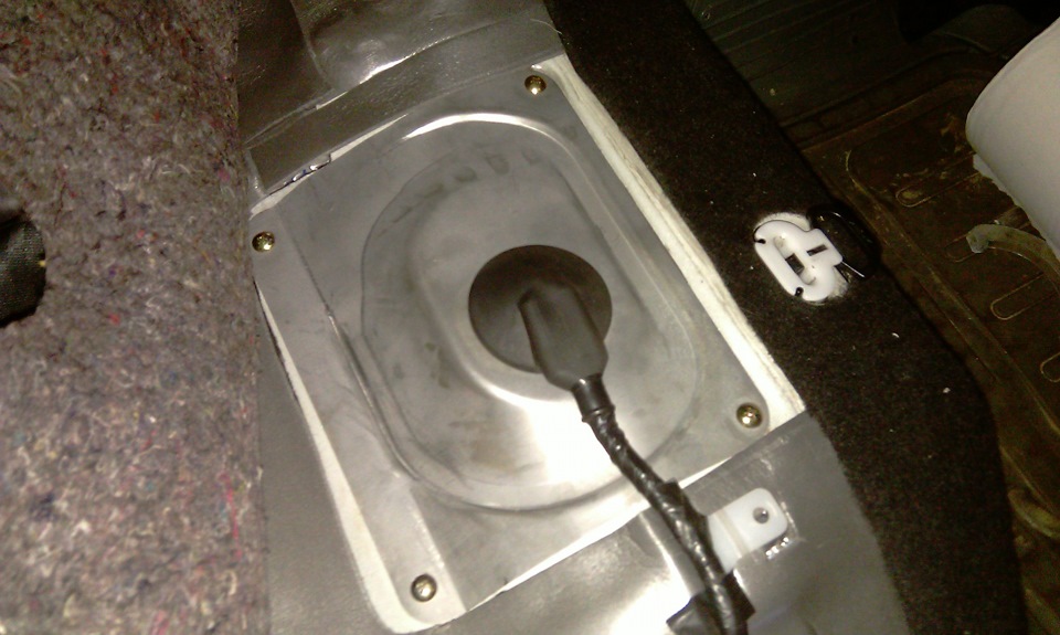 Замена топливного фильтра — Mitsubishi Galant (8G), 2 л, 2004 года ...