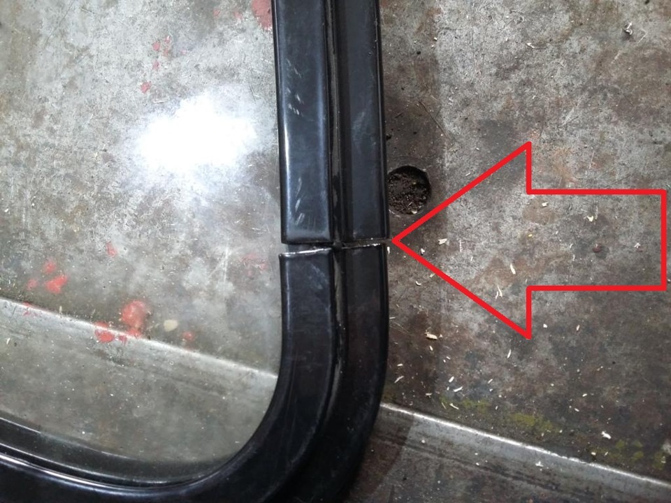 Сдвижные форточки — Lada 4x4 3D, 1985 года | тюнинг | DRIVE2