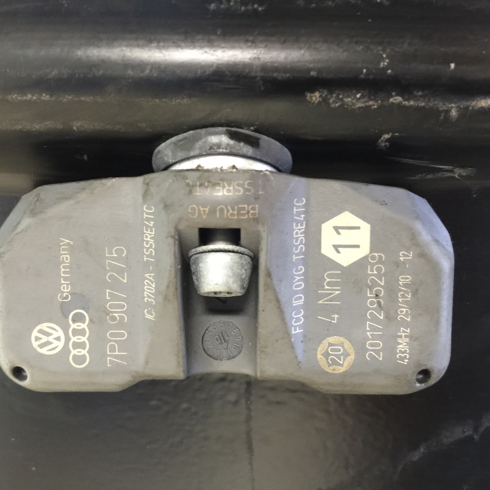 Решил сменить летнюю резину. — Porsche Cayenne (2G) 958, 3 л, 2011 года ...