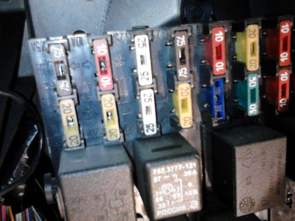 Звуковой сигнал от BMW 318 M-SPORT — Chevrolet Niva (1G), 1,7 л, 2010 ...