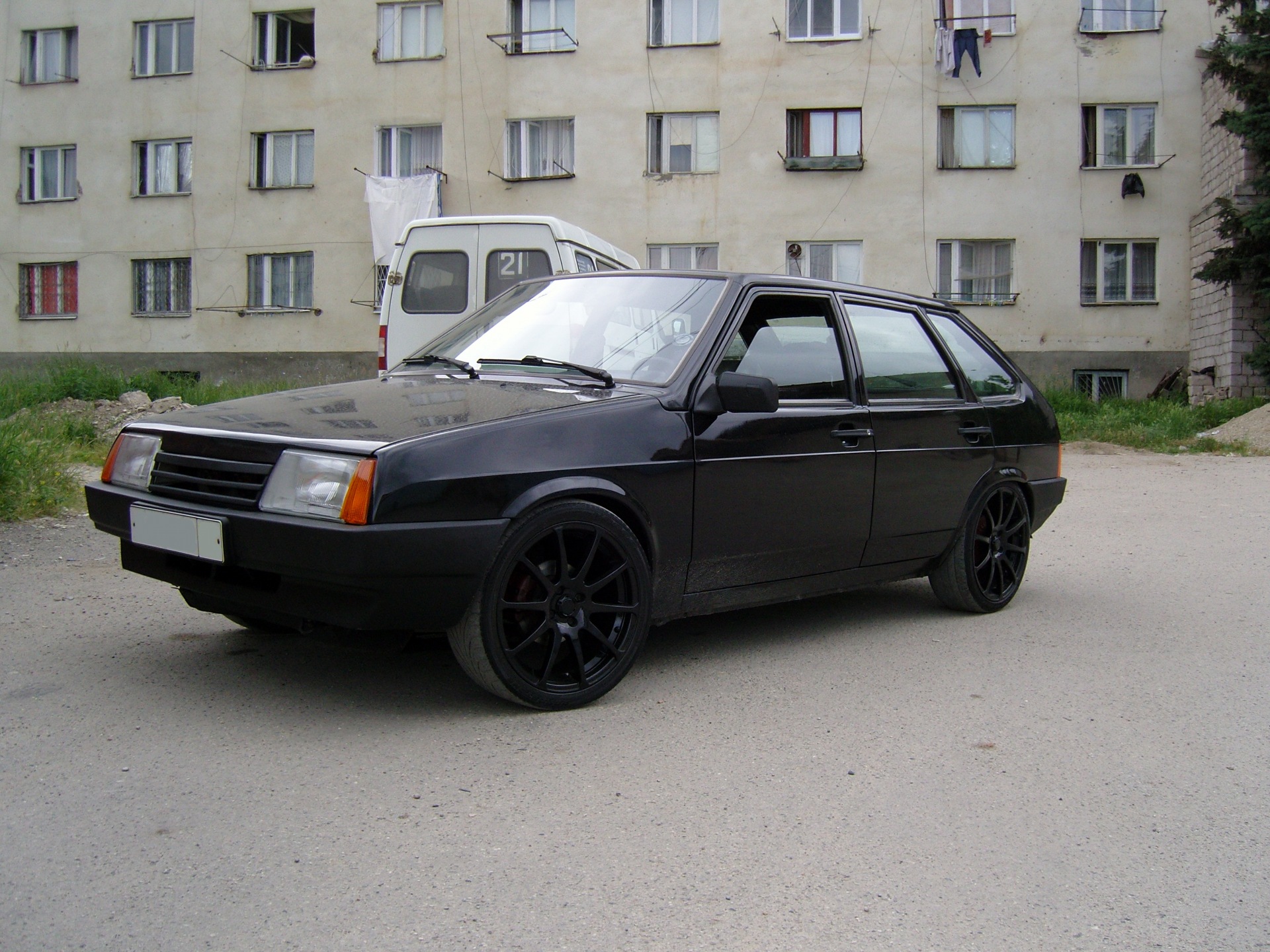 Опустил перед. Фото. — Lada 2109, 1,6 л, 1999 года | фотография | DRIVE2