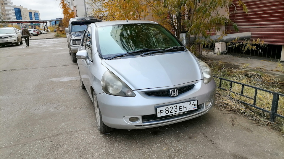 Подойдёт ли бампер от Gd4 на Gd1? — Honda Fit (1G), 1,3 л, 2002 года ...