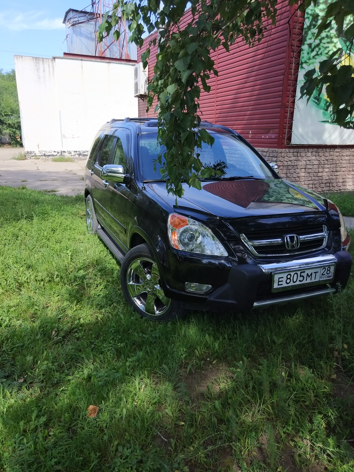 просто фото возле работы)) — Honda CR-V (RD4/RD5/RD6/RD7), 2,4 л, 2002 ...