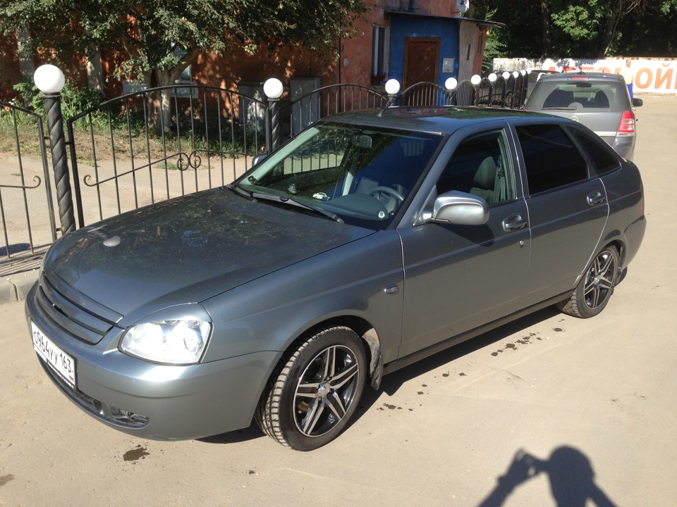 Литье — Lada Приора хэтчбек, 1,6 л, 2011 года | колёсные диски | DRIVE2