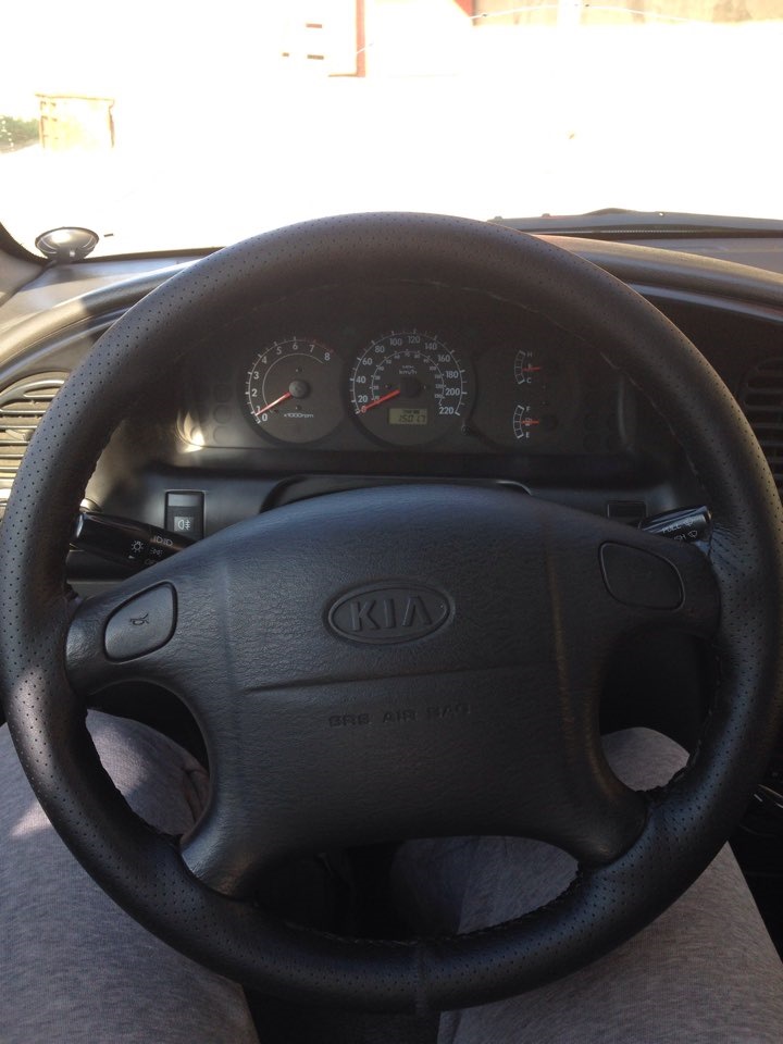 Оплётка на руль — KIA Spectra, 1,6 л, 2007 года | аксессуары | DRIVE2