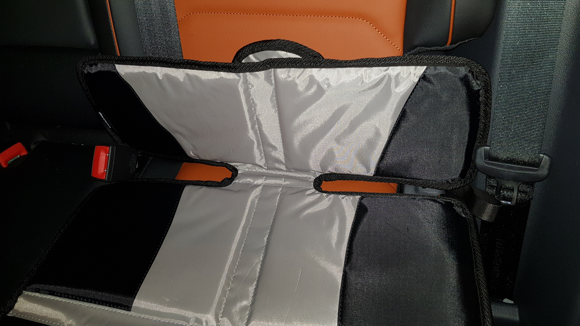 Коврик под детское кресло — Volkswagen Tiguan (2G), 2 л, 2017 года ...