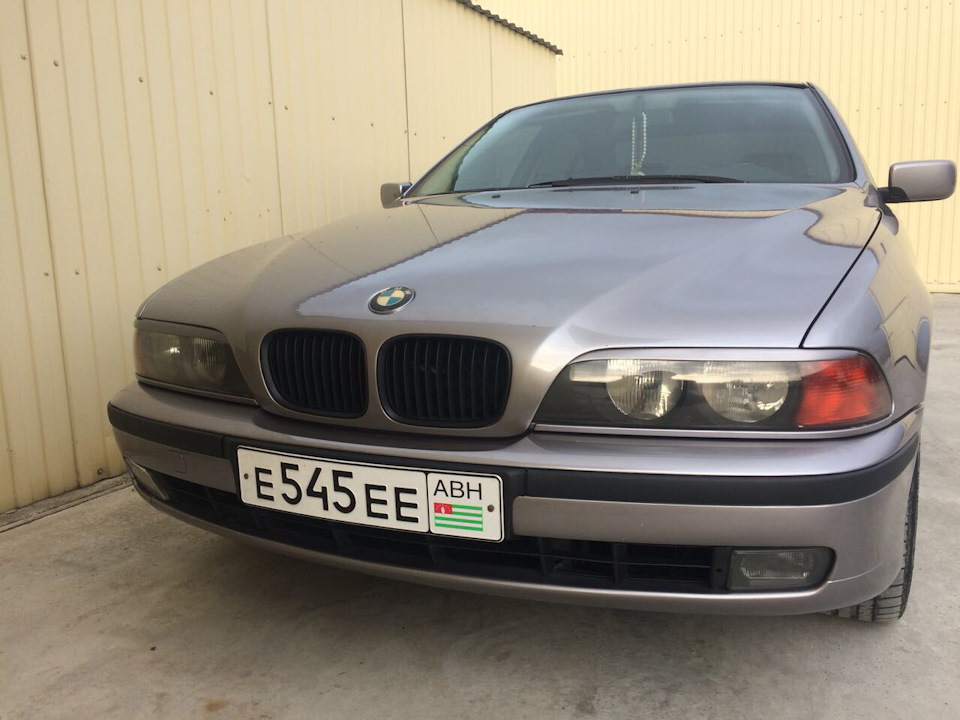 Ноздри на капот — BMW 5 series (E39), 2,8 л, 1997 года | своими руками ...