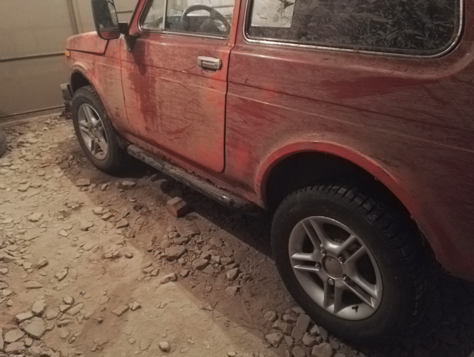 Переобулся и немного прокатиться. — Lada 4x4 3D, 1,6 л, 1984 года ...