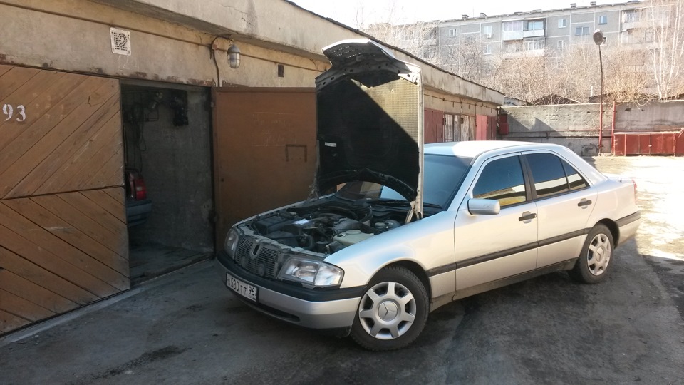 Замена резинок и уплотнений — Mercedes-Benz C-Class (W202), 2,2 л, 1993 ...