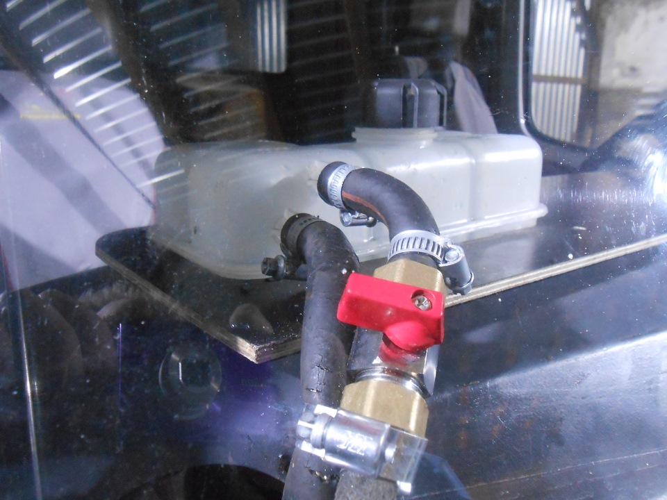 Расширительный бачек (часть 2) — Mercedes-Benz T1, 2,3 л, 1993 года | своими руками | DRIVE2