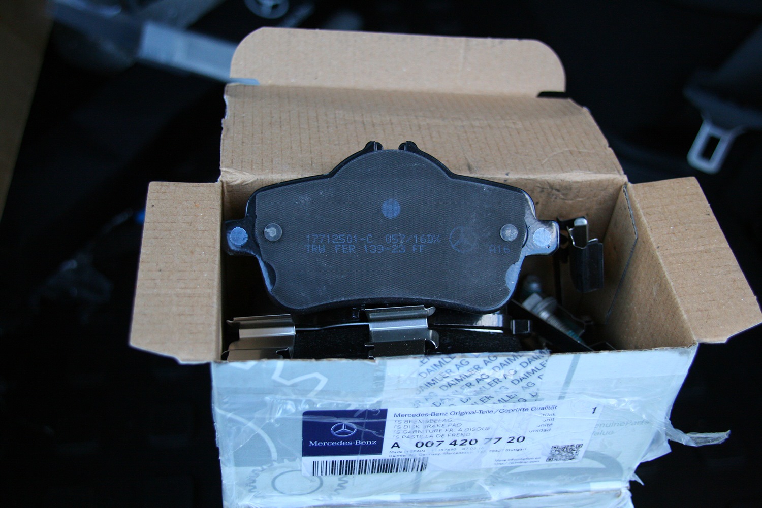 Замена колодок на GL X166 — Mercedes-Benz GL-Class (X166), 3,5 л, 2015 ...